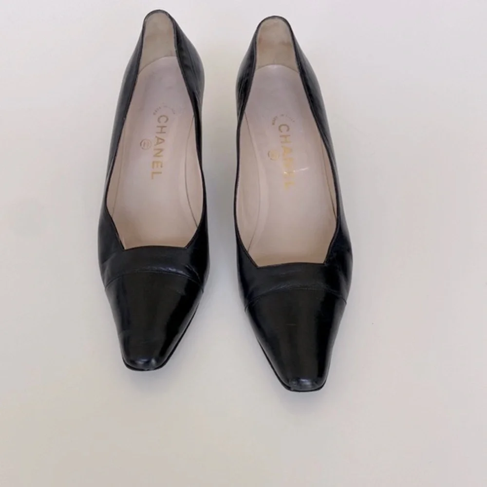 CHANEL | Shoes | Chanel Vintage Lambskin Pumps | Poshmark